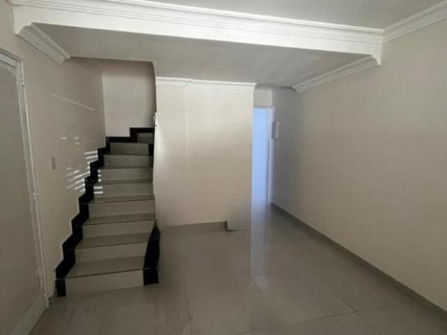 Sobrado Reformado Com 3 Quartos A Venda No Cidade das Flores Osasco