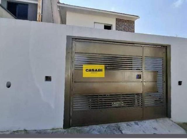 Sobrado Reformado com Quintais e 2 Quartos – Próximo ao Shopping Atrium