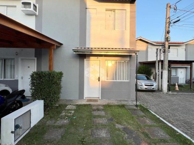 Sobrado Reformado em Condomínio no Bairro Igara 2 Dormitórios, Espaço Gourmet e 2 Vagas