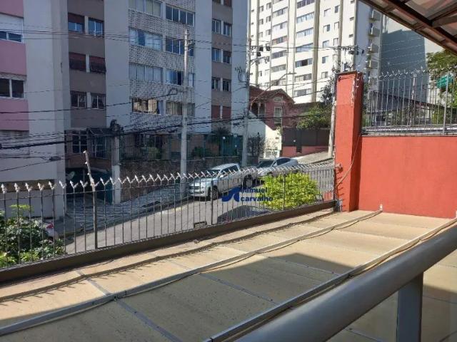Sobrado reformadoi 04 dormitórios 05 vagas 201 m2 úteis 300 m2 de área de terreno