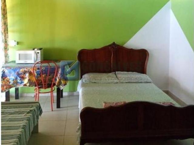 Sobrado Residencial Mobiliado em Ilhabela Barra Velha – 9 Quartos, 6 Vagas, 610 m²