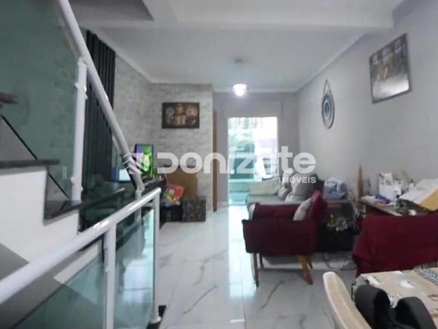 Sobrado residencial na Vila Assunção Santo André | 2 suítes, 2 salas e 2 vagas aceita financiament