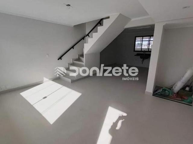 Sobrado Residencial na Vila Scarpelli, Santo André – 2 Quartos, 2 Salas, 2 Vagas Aceita Financiame