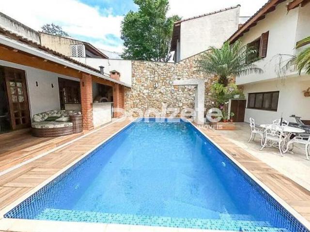 Sobrado Residencial no Campestre, Santo André – 4 Quartos, 3 Suítes, Piscina e 4 Vagas