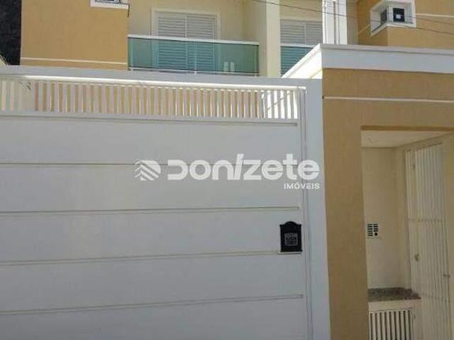 Sobrado residencial no Campestre, Santo André – 3 suítes, 3 vagas e 139 m²