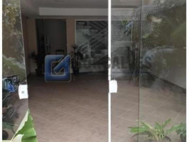 Sobrado Residencial no Jardim Guapituba, Mauá – 3 suítes, 4 vagas, pronto para morar