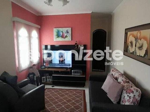 Sobrado Residencial no Parque Jaçatuba, Santo André — 3 Quartos, 4 Vagas, Financiamento Aceito