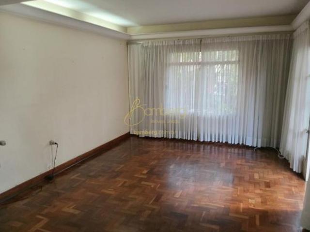 Sobrado Residêncial ou Comercial bem localizado!