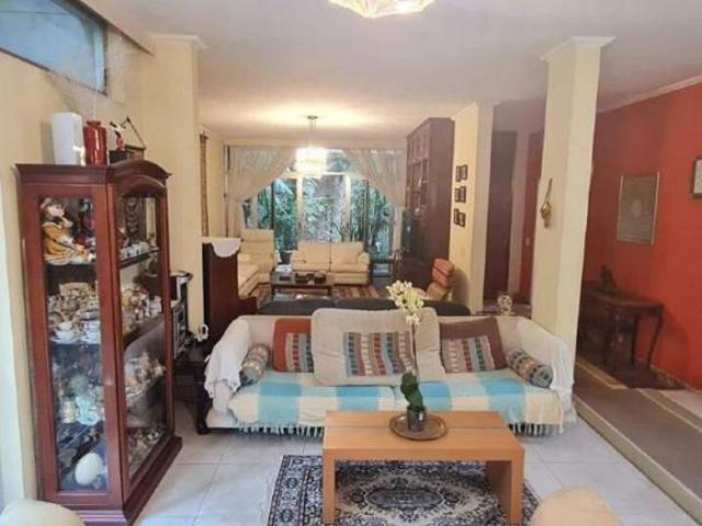 Sobrado Residencial ou Comercial em Indianópolis com 420m²