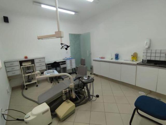 Sobrado residencial ou comercial na Avenida Água Fria