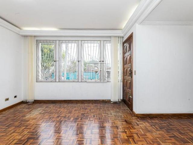 SOBRADO RESIDENCIAL OU COMERCIAL NO ÁGUA VERDE