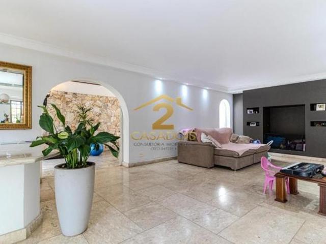 Sobrado residencial à venda com 3 quartos e 4 vagas Pacaembu