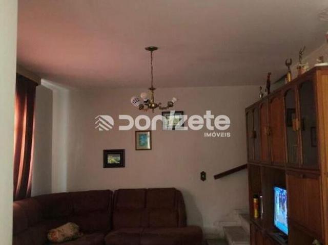 Sobrado Residencial à Venda com 4 Quartos em Santo André – Financiamento Disponível