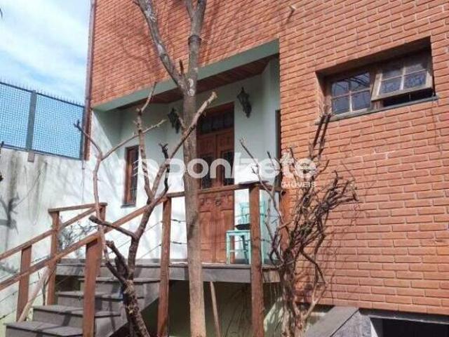 Sobrado Residencial à Venda em Campestre, Santo André – 326 m², 3 suítes, 4 vagas