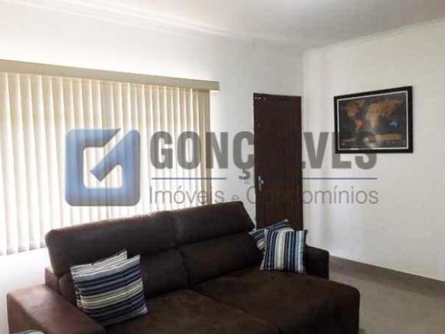 Sobrado Residencial à Venda em Campestre, Santo André — 3 Quartos, 5 Vagas