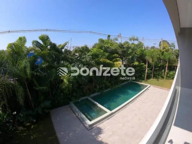 Sobrado Residencial à Venda em Cerâmica, São Caetano do Sul – 5 suítes, 6 vagas
