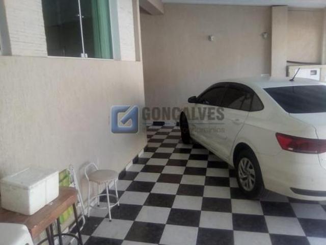 Sobrado residencial à venda em Jordanópolis, SBC – 3 quartos, 3 vagas e 220m²