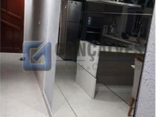 Sobrado residencial à venda em Jardim Las Vegas, Santo André 3 quartos, 1 suíte, 2 vagas, piso de