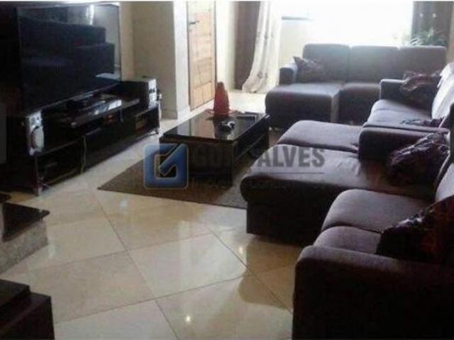 Sobrado residencial à venda em Jardim Santo André – 5 quartos, 3 suítes, 2 vagas