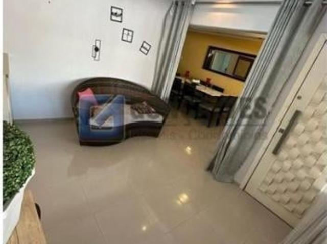 Sobrado Residencial à Venda em Mauá, São Caetano do Sul — 5 Quartos, 3 Vagas
