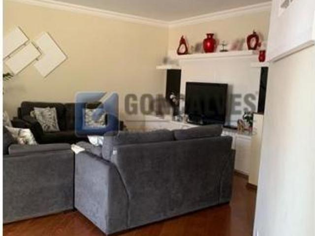 Sobrado Residencial à venda em Nova Petrópolis, São Bernardo do Campo – 4 Quartos, 3 Suítes, 3 Vagas