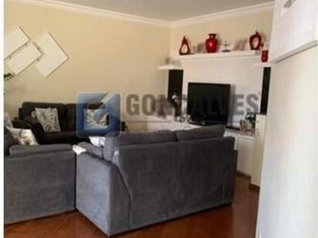 Sobrado Residencial à venda em Nova Petrópolis, São Bernardo do Campo – 4 Quartos, 3 Suítes, 3 Vagas