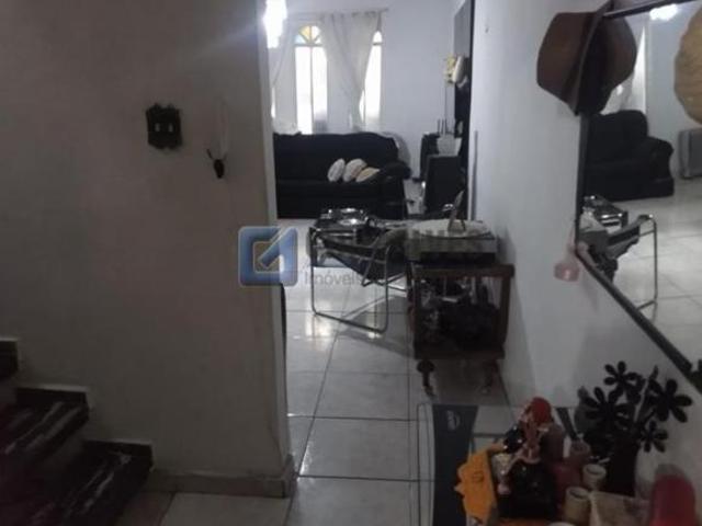 Sobrado Residencial à Venda em Nova Petrópolis, SBC – 3 Quartos, 2 Vagas