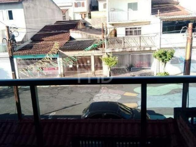 Sobrado residencial à venda em Santo André Parque Gerassi | 3 dorms, 1 suíte e 6 vagas