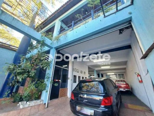 Sobrado Residencial à Venda em Parque Jaçatuba – Santo André | 3 Dorms, 6 Vagas, Financiamento Dispo