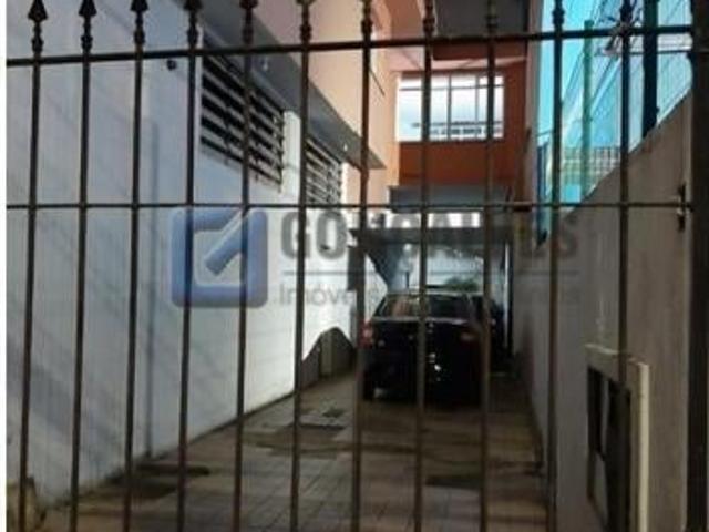 Sobrado residencial à venda em Planalto, SBC — 3 quartos, 1 suíte, 4 vagas