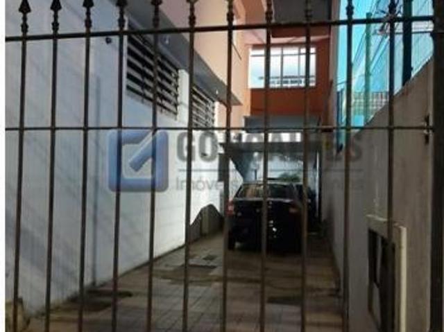 Sobrado residencial à venda em Planalto, SBC — 3 quartos, 1 suíte, 4 vagas