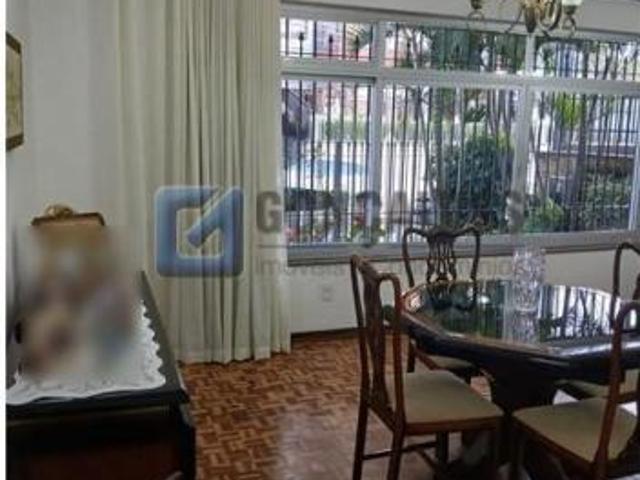 Sobrado Residencial à Venda em Rudge Ramos, São Bernardo do Campo – 4 Quartos, 4 Vagas, 268 m²