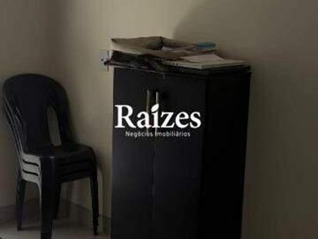 Sobrado residencial à venda em Uberlândia Jardim Holanda, 2 dorms + 1 suíte, varanda gourmet