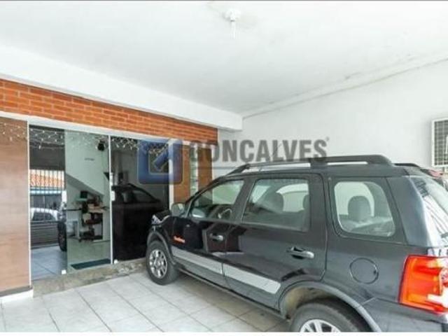Sobrado residencial à venda em Vila Luiz, SBC – 141 m² úteis com 2 suítes