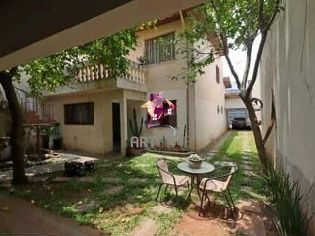 Sobrado Residencial à Venda em Vila Pires, Santo André – 4 Quartos, 5 Vagas