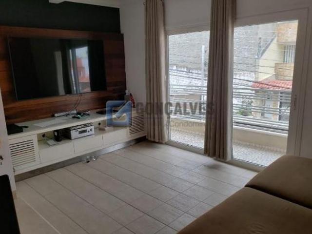 Sobrado Residencial à venda em Vila Sacadura Cabral, Santo André | 3 Dormitórios, 1 Suíte, 4 Vagas