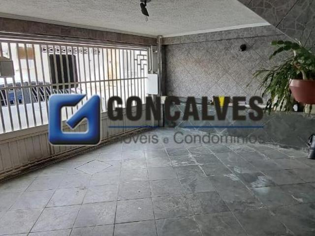 Sobrado Residencial à Venda Frente, SBC Taboão | 3 Quartos, 2 Suítes, 2 Vagas