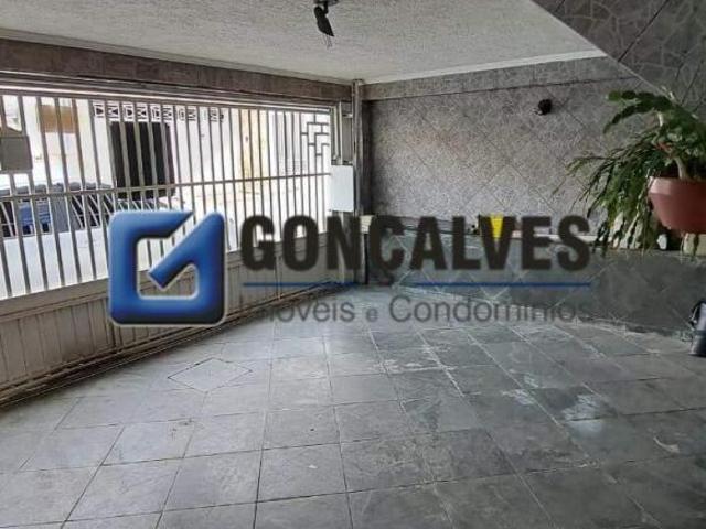 Sobrado Residencial à Venda Frente, SBC Taboão | 3 Quartos, 2 Suítes, 2 Vagas