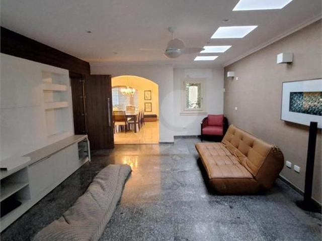 Sobrado Residencial a venda no ALTO DE PINHEIROS!