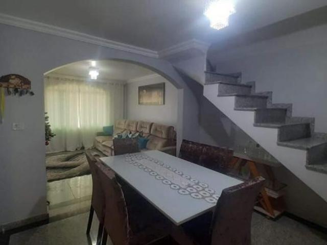 Sobrado Residencial à venda no Jardim Campo Verde, Mauá | 3 Quartos, 1 Suíte, Financia e Permuta