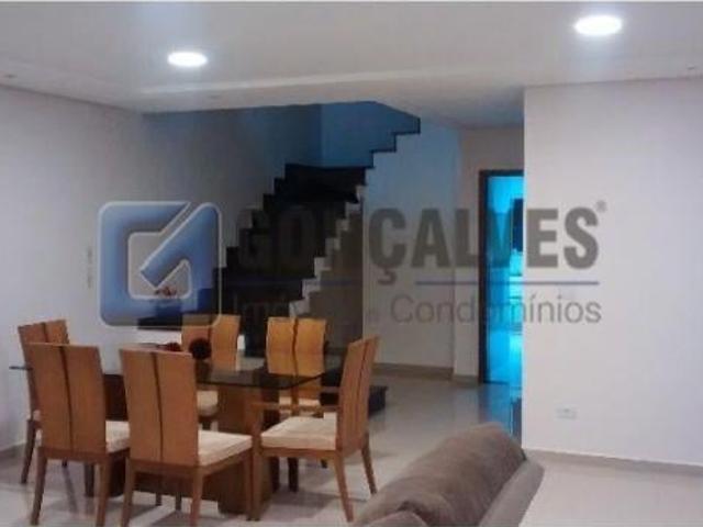 Sobrado Residencial à Venda no Parque Industriário, Santo André – 3 Dormitórios, 6 Vagas