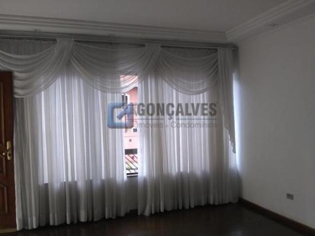 Sobrado residencial à venda na Vila Euclides, São Bernardo do Campo – 3 suítes, 5 vagas