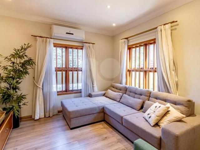 Sobrado Residencial a venda na VILA MADALENA com 143m² !