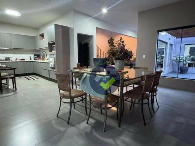 Sobrado Residencial à venda sobrado com piscina