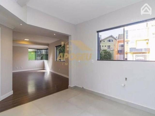 Sobrado Residencial à venda, Uberaba, Curitiba SO0007