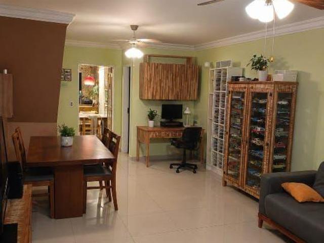 Sobrado Residencial / Butantã com 3 dorms  1 suíte, 2 vagas, quintal