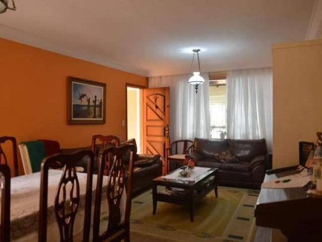 Sobrado Residencial com 4 Dormitórios, 2 Suítes, em Vila Gilda – Financiamento Aceito