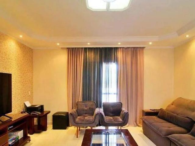 Sobrado Residencial com 4 Dormitórios, 5 Vagas e Financiamento em Vila Progresso, Santo André
