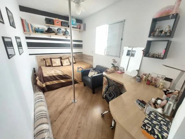 Sobrado residencial com 4 Dorms, 1 suíte e 2 vagas