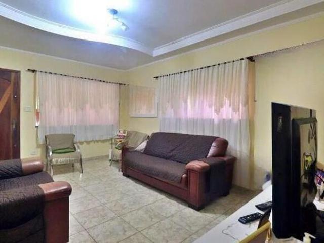 Sobrado Residencial com 4 Quartos, 2 Vagas e Financiamento no Campestre, Santo André